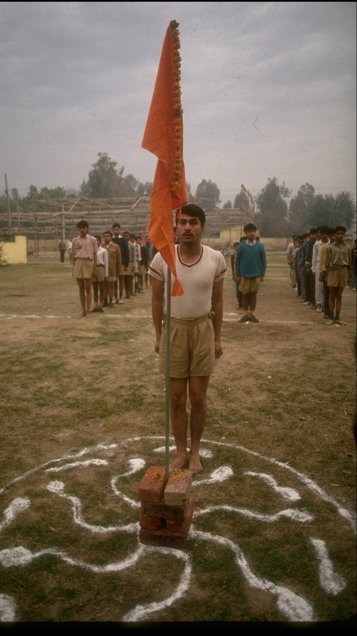 केरल में RSS पर विवाद: जानिए संघ की कहानी - political controversy ...