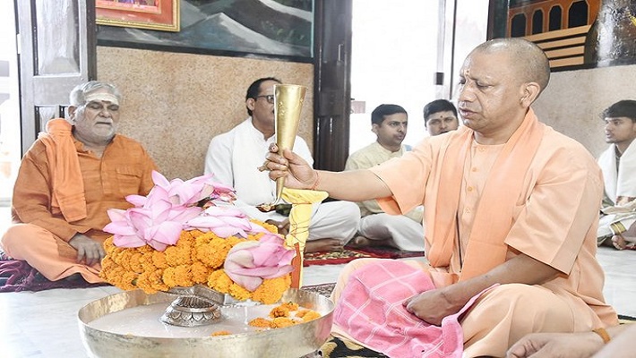 Yogi Adityanath Birthday: सीएम योगी ने जन्मदिन पर कैसे की दिन की शुरुआत ...