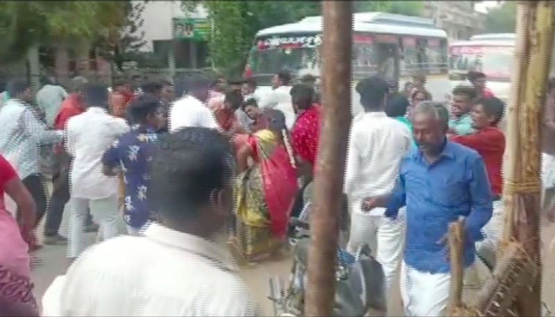 'പായസത്തിന് രുചി പോര, ചോറ് തീരും മുമ്പ് വിളമ്പി'; വധുവിന്‍റെ വീട്ടുകാ ...