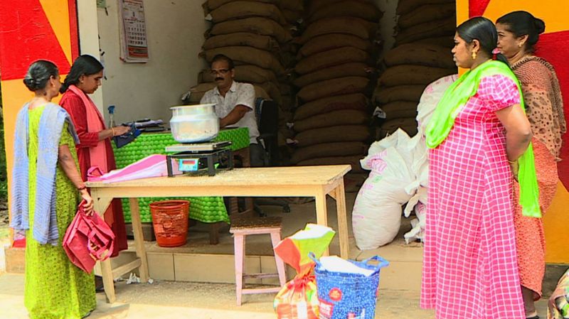 കരാറുകാര്‍ അനിശ്ചിതകാല സമരം തുടങ്ങി; സര്‍ക്കാര്‍ കുടിശിക തീര് ...