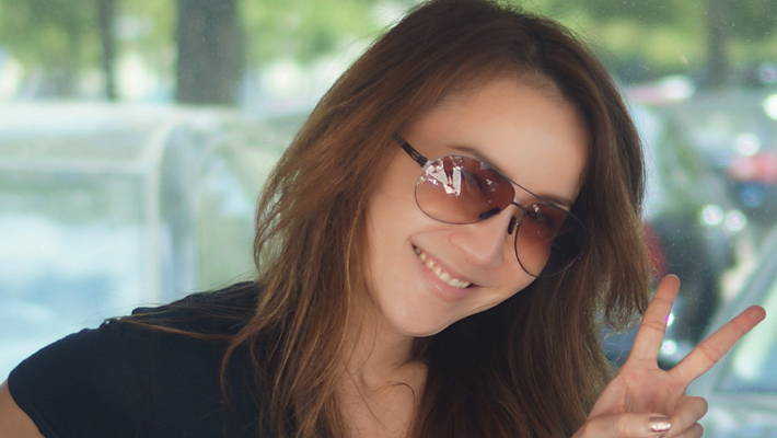 डिप्रेशन का शिकार फेमस सिंगर कोको ली का निधन, सुसाइड के बाद चली गई थी ...