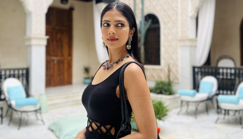 "சுடிதார் மட்டுமல்ல.. சேலை அணிந்ததும் சொர்கம் வரும்" - தங்கலான் நாயகி ...