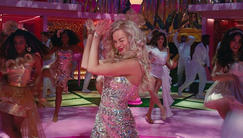 Barbie REVIEW: Fans hail Margot Robbie; call it a 'Perfect' movie ...