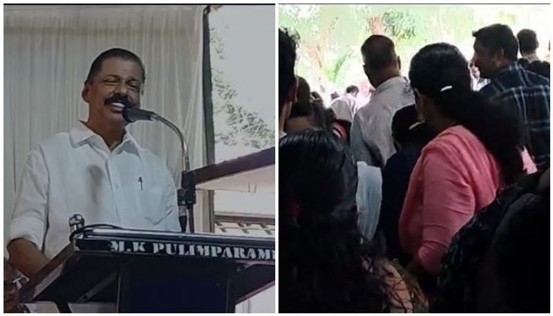 M V Govindan : എം വി ഗോവിന്ദന്റെ പ്രസംഗത്തിനിടെ വേദിയിൽ പാമ്പ് ...