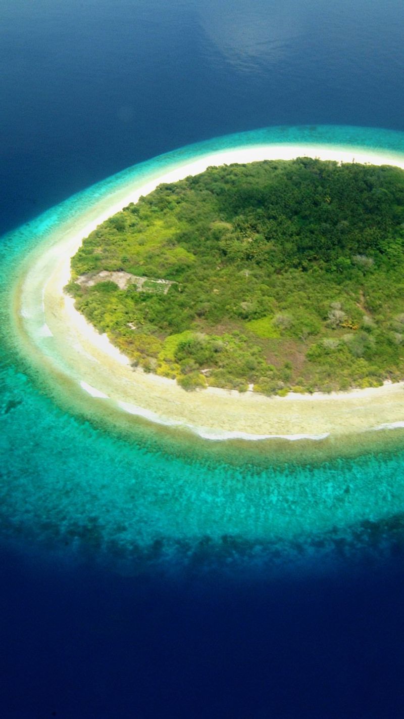 Massive 7.1 magnitude Earthquake strikes Mariana Islands region, no ...