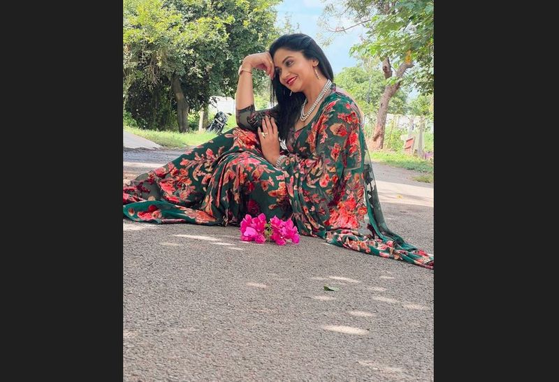 amritavarshini serial actress rajani : ಪ್ಲೋರಲ್ ಸೀರೆಯಲ್ಲಿ ಮಿಂಚಿದ ...