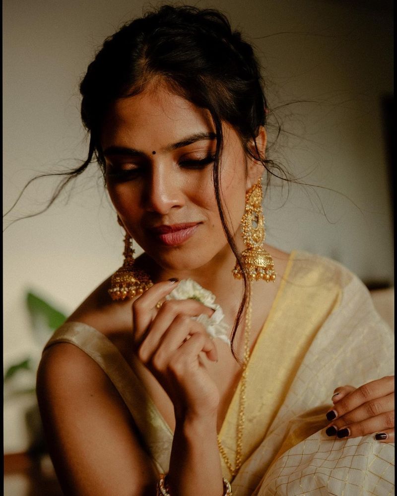 ఓనం సెలెబ్రేషన్స్ లో ప్రభాస్ హీరోయిన్ బ్యూటిఫుల్ బ్లాస్ట్ ...