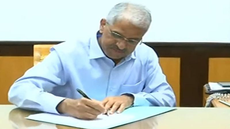 Shivdas meena ias சேதமடைந்த கட்டங்கள்: காலக்கெடு நிர்ணயித்த தலைமை ...