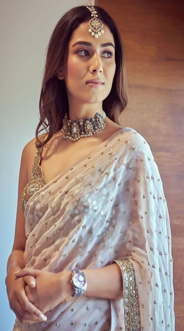 Janmashtami पर पहनें मीरा राजपूत जैसी 10 साड़ियां, सबकी होगी आप पर नजर ...