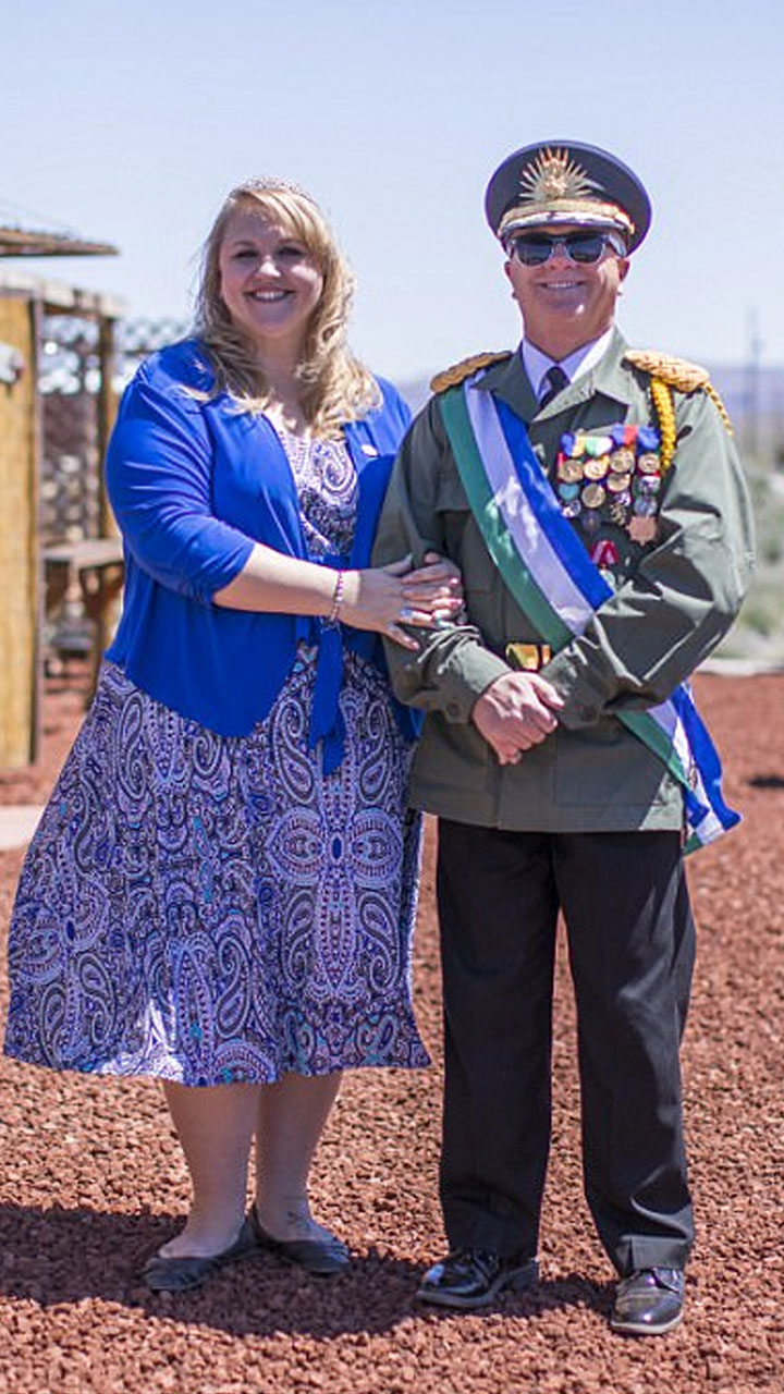 ऐसी जगह जहां जाने वालों का स्वागत करते हैं राष्ट्रपति, घुमाते हैं देश ...