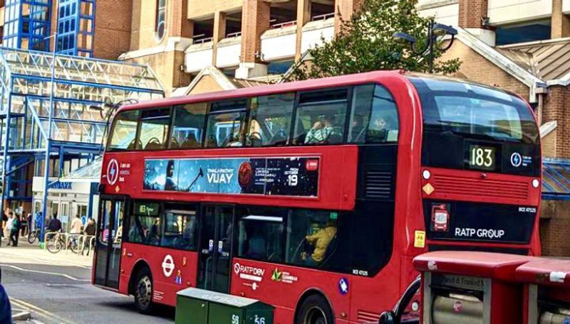 Leo Movie Promotion in London : லண்டன் நகர பேருந்துகளில் மாசாக வளம் ...