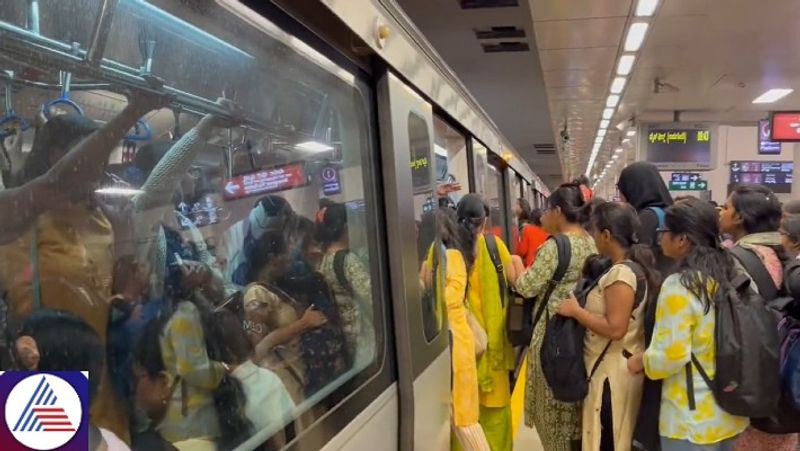 Metro rush madness: Viral video draws comparison to Bengaluru Metro vs ...