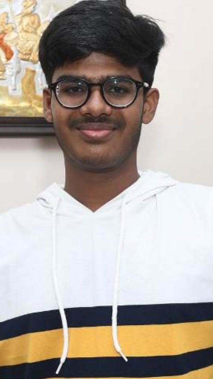 टॉपर प्रभंजन जे NEET टॉपर को परफेक्ट 720, ये थी प्रिपरेशन स्ट्रेटजी ...