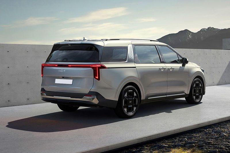 ഗെറ്റ് റെഡി, അതിശയപ്പിക്കും ഫീച്ചറുകളുമായി പുതിയ കിയ കാർണിവൽ | New Kia ...