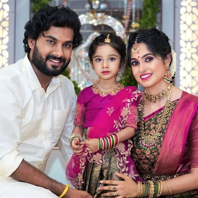 Diya Movie Actress: ಖುಷಿ ರವಿ ಕುಟುಂಬ ಎಷ್ಟು ಮುದ್ದಾಗಿದೆ ನೋಡಿ.. - Diya ...