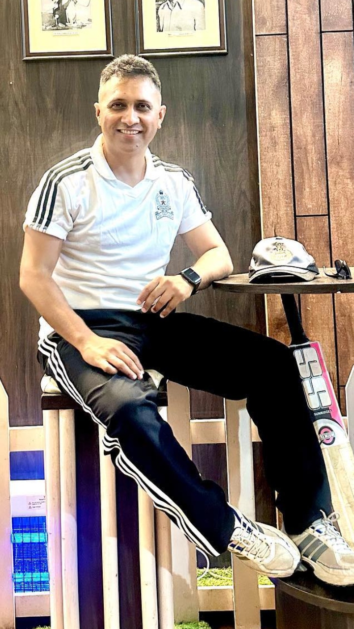 आनंद मिश्रा कौन हैं, IPS से नेता बनने की राह पर! जानिए - who is anand ...