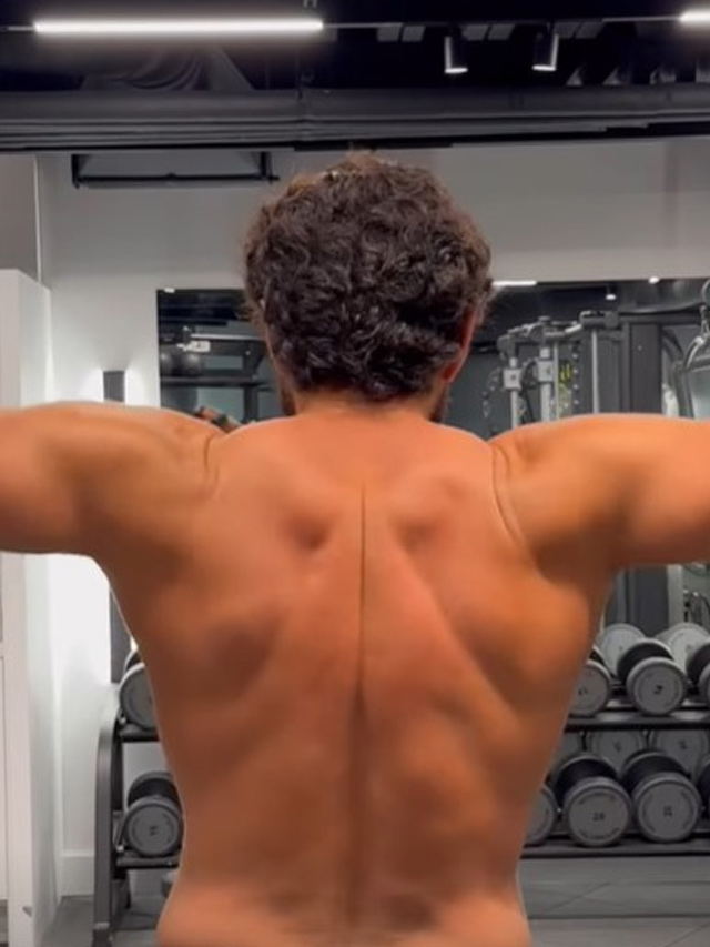 कौन है यह स्टार, जिसके ससुर को हुआ था 20 साल छोटी एयरहोस्टेस से प्यार ...