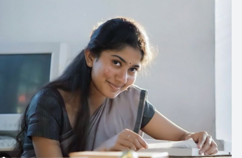 Sai Pallavi's Sentimental Saree & National Award Dream - Andhravilas.net