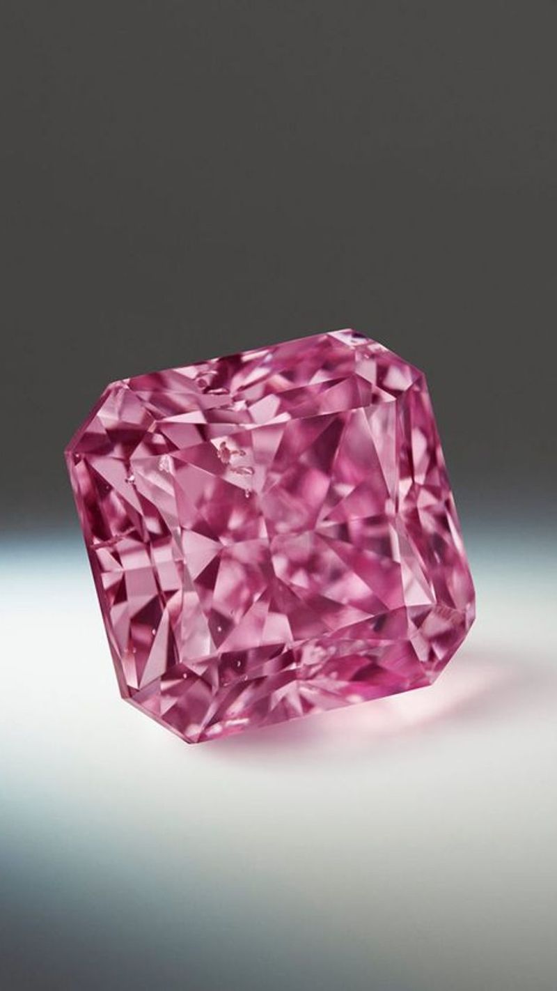 What Makes Pink Diamonds So Expensive? | What Makes Pink Diamonds So ...