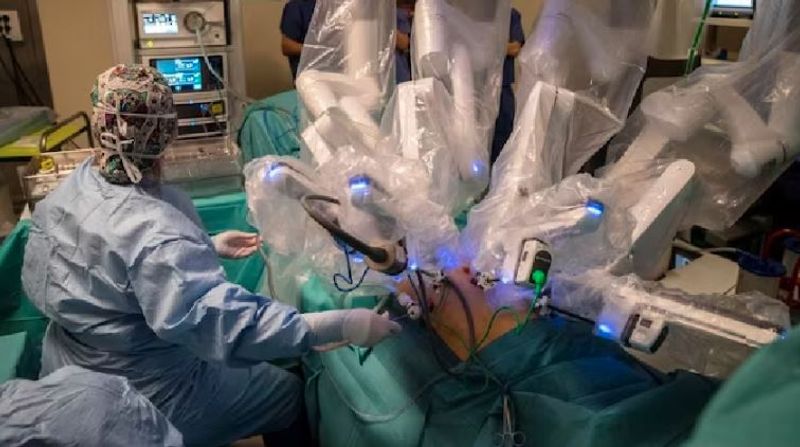 First successful Telesurgery Doctor conduct Robotic surgery from Rome ...