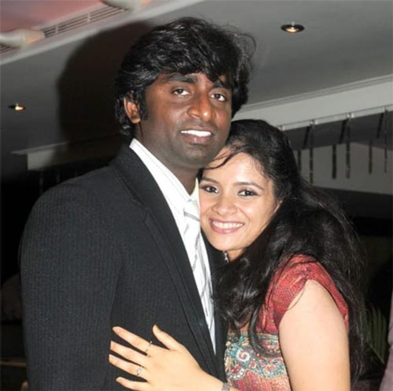 నీ మరణం అబద్దం అయితే బాగుండు... ఎమోషనల్ అయిన ఛార్మి! - heroine charmi gets emotional on senthil ...