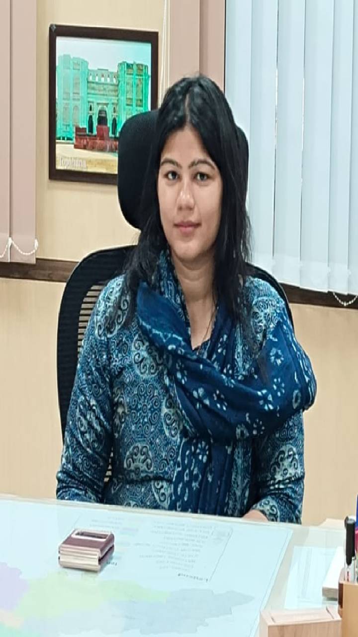 ये है Kota राजस्थान की UPSC टॉपर IAS पूजा पार्थ, पति है दबंग IPS अफसर ...