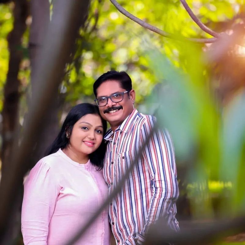 Manoj Bharathiraja Love Story : மனோஜின் மனைவியும் ஹீரோயினா? பாரதிராஜா மகனின் ஷார்ட் அண்ட் ஸ்வீட் ...