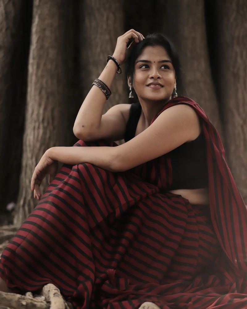 Mahanadhi serial Actress Lakshmi Priya : திடீரென விலகிய மகாநதி சீரியல் ...