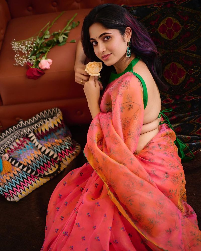 ಪಕ್ಕದ್ಮನೆ ಹುಡುಗಿ ಲುಕ್ ನಿಂದ, Glamarous Girl ಲುಕ್ ಗೆ ಬದಲಾದ Diay Actress ...