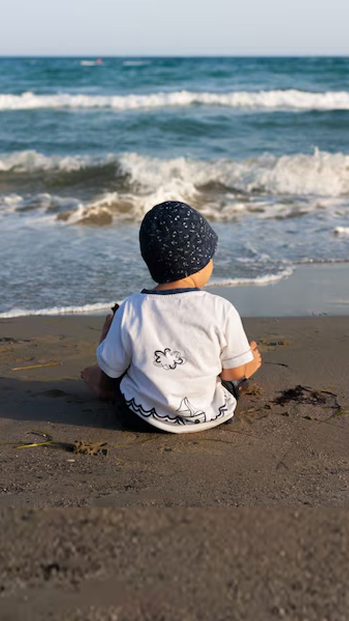 4 महीने का बच्चा बना 15,00,000 शेयर का मालिक, कीमत- 240 Cr, जानें कौन ...