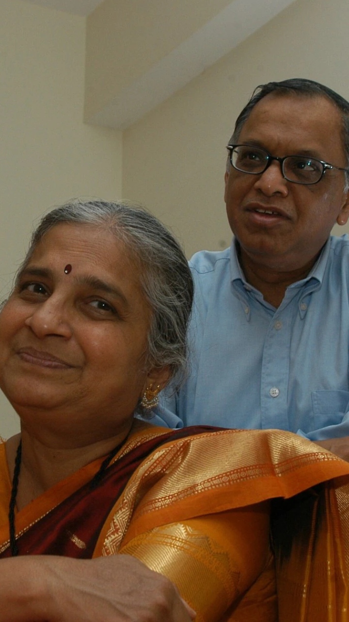 नारायण मूर्ति: 10 हजार उधार से Infosys की शुरुआत, आज 37000 Cr के मालिक ...