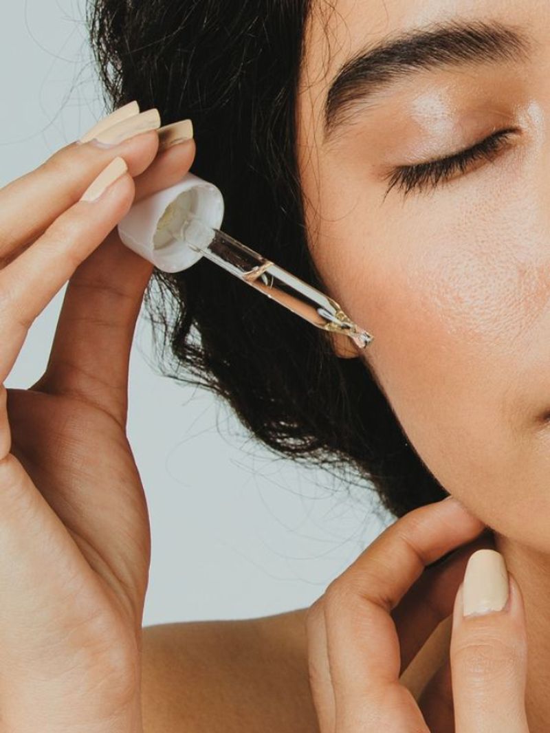 Beginners skincare: Step-by-step guide to a basic skincare routine ...