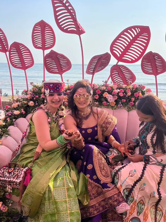 आरती सिंह के हाथों में रची मेहंदी, समुंदर किनारे हुई सेरेमनी की PHOTOS ...