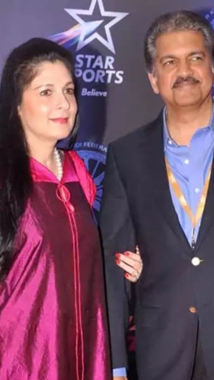 आनंद महिंद्रा की बेटियों दिव्या, आलिका को जानिए, कितनी पढ़ी-लिखी ...