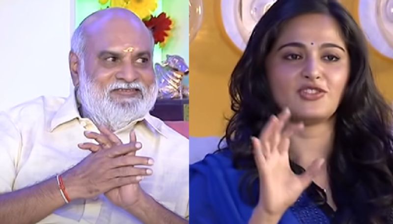 రాఘవేంద్రరావుని పట్టుకుని క్రిస్మస్‌ తాత అనేసిన అనుష్క శెట్టి.. స్వీటీ మాటలకు దర్శకేంద్రుడి ...