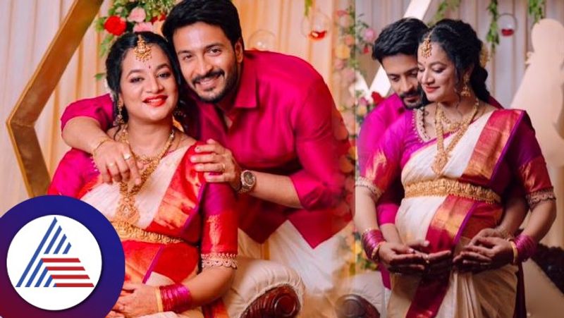 Shilpa Ravi 'ಜೀವ ಹೂವಾಗಿದೆ' ನಟಿ ಶಿಲ್ಪಾ ರವಿ ಸೀಮಂತ ಸಂಭ್ರಮ; ಫೋಟೋ ವೈರಲ್ ...