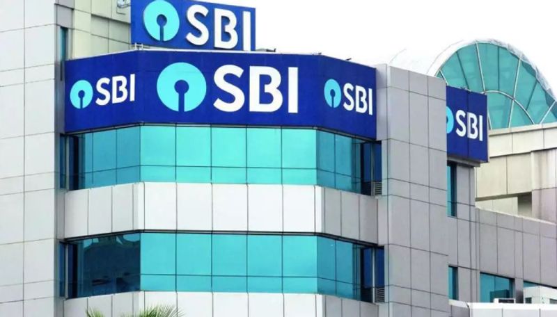 నిరుద్యోగులకు ఎస్బీఐ శుభవార్త.. 12,000 ఖాళీల భర్తీకి రంగం సిద్దం..