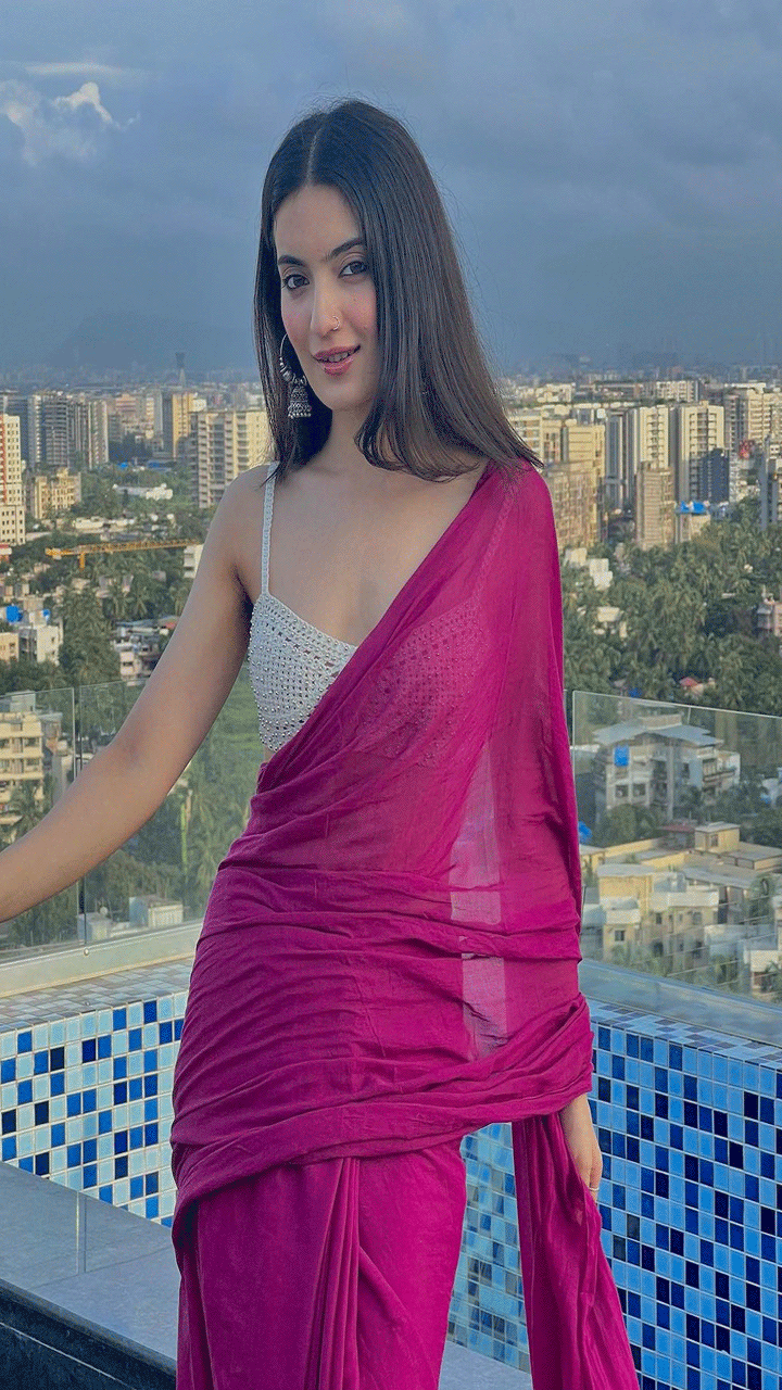 ट्राय करा हिरामंडीच्या शमासारख्या १० साड्या,सौंदर्य इतरांनाही लाजवेल ...