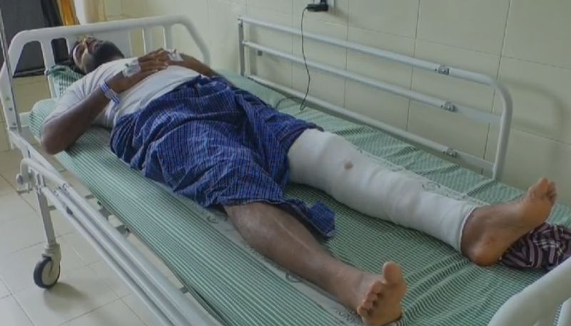 Malayalam News : ബൈക്കിലേക്ക് കയറവെ റോഡരികിലെ പൊട്ടിയ സ്ലാബില് ...