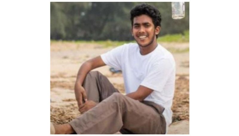 വളവ് തിരിയുന്നതിനിടെ സ്കൂട്ടറിന്റെ നിയന്ത്രണം നഷ്ടമായി; ബസിനടിയി ...