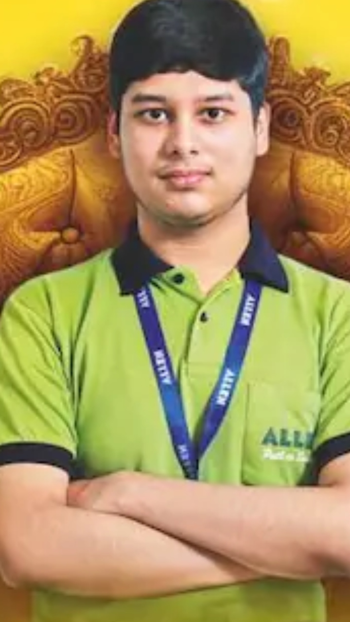 JEE Advanced में 355/360, वेद लाहोटी की AIR 1 प्रिपरेशन स्ट्रेजी जानिए ...