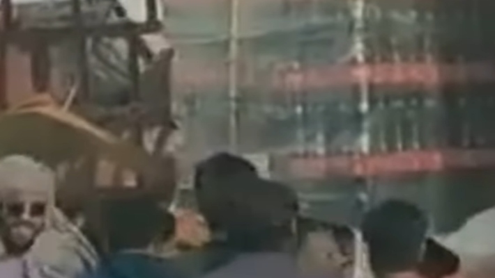 Watch Video: पाकिस्तान में आसमान छूती मंहगाई के बीच मची कोल्ड ड्रिंक की ...