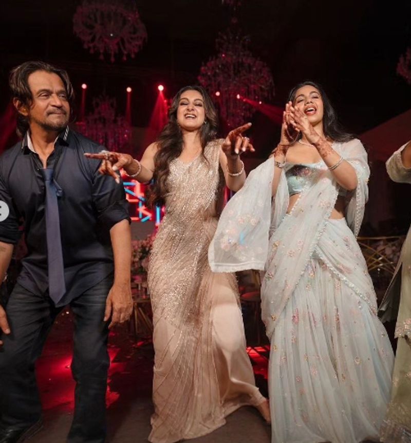 Anjana Arjun Boy Friend: வெளிநாட்டவரை காதலிக்கிறாரா? அர்ஜுனின் ...