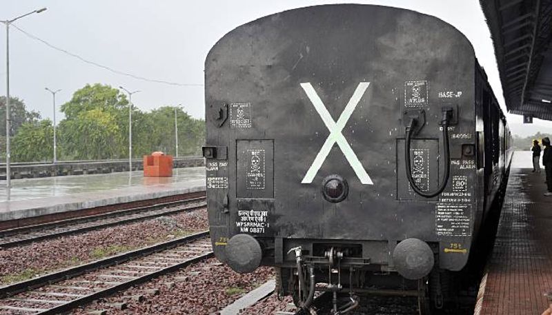 Dirtiest trains in India: Here are Indian Railways' 5 most unhygienic ...