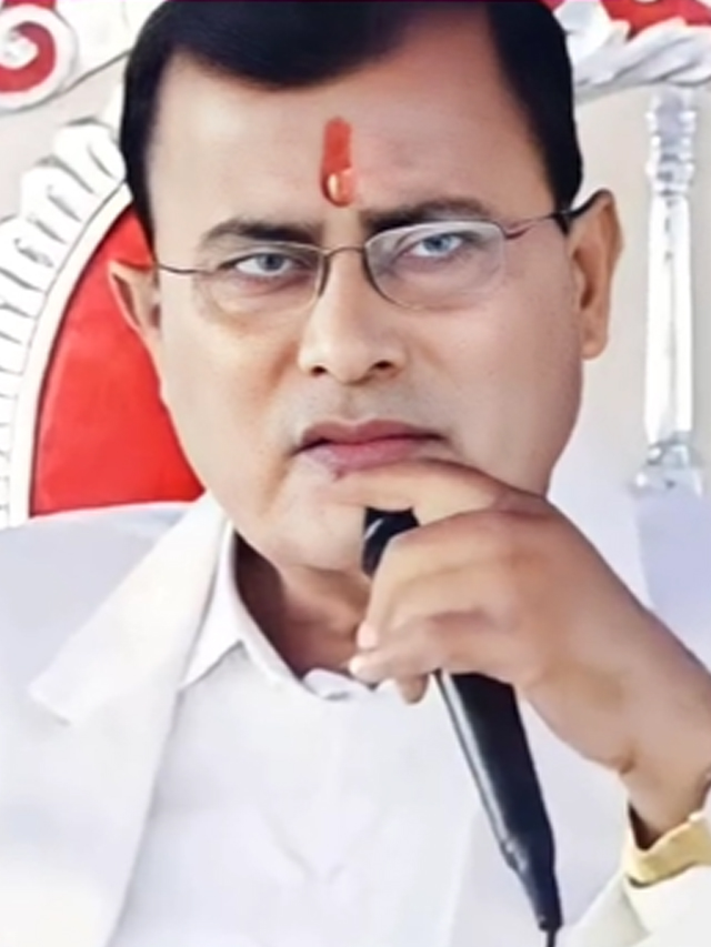 सूट-बूट चश्मे वाले भोले बाबा का क्या है असली नाम, पहले भी किये कई कांड ...