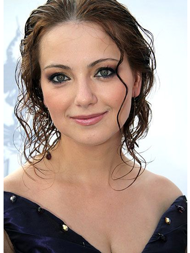 रूस की 10 सबसे सुंदर एक्ट्रेस, खूबसूरती के साथ ग्लैमरस का तड़का - top ...