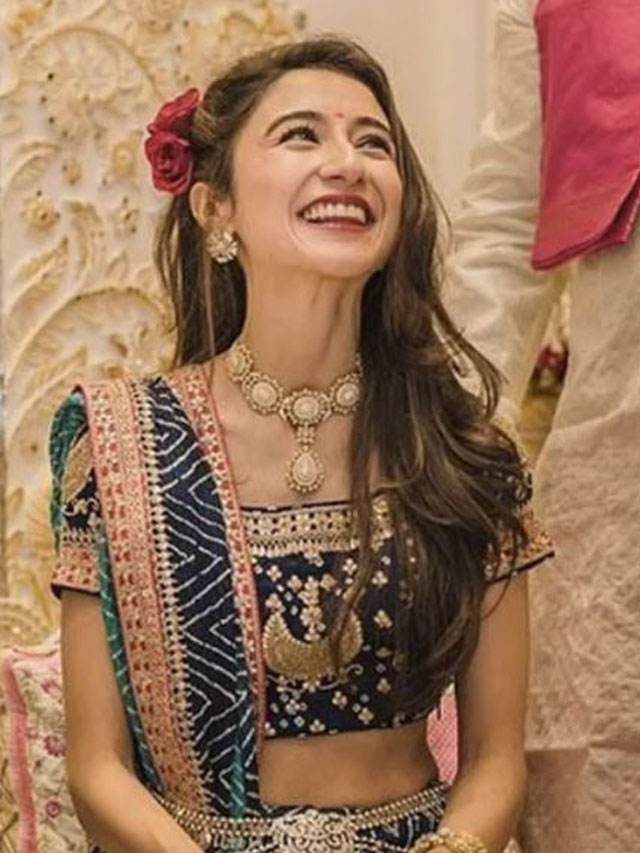 कौन है कंजी आंखों वाली अंबानी बहू, जिससे जुड़ेगा राधिका का खास रिश्ता - anant ambani radhika ...