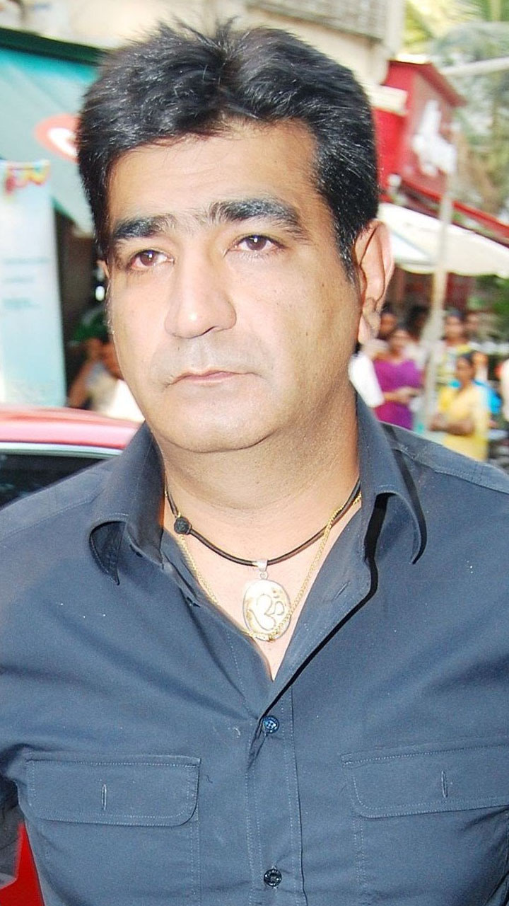 कौन है 'बेवफा सनम' के कृष्ण कुमार, जिनकी इकलौती बेटी की कैंसर से मौत ...