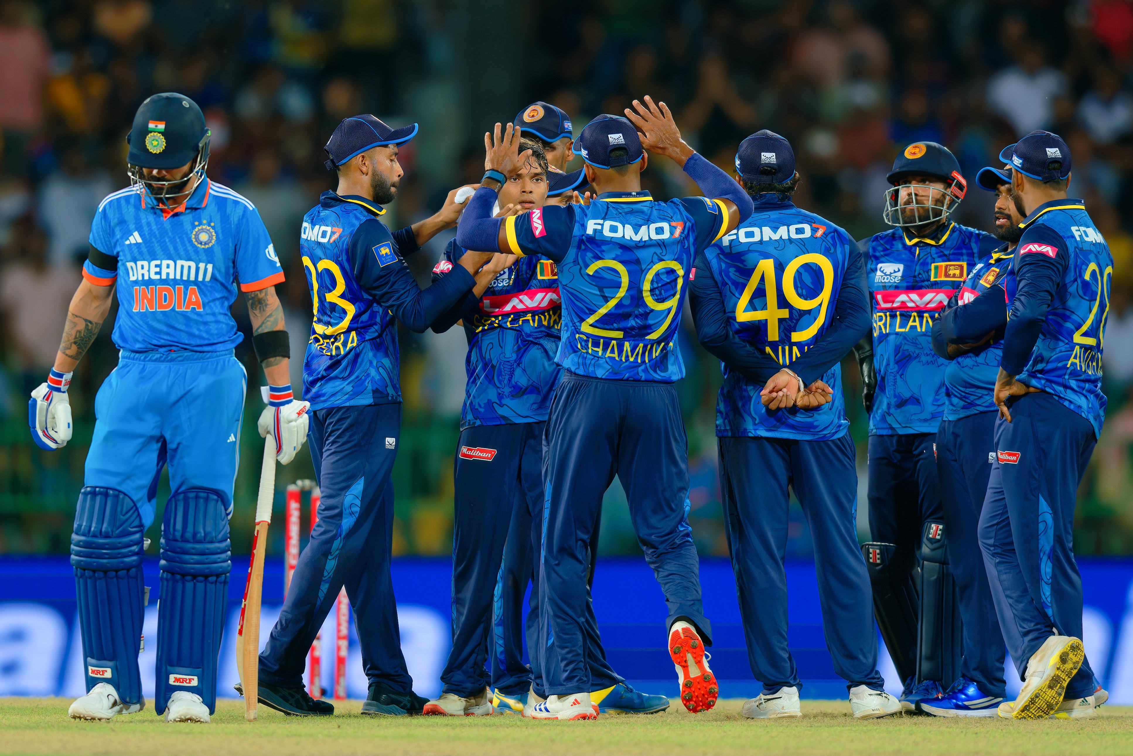 रोमांचक मुकाबले में श्रीलंका ने भारत का विजय अभियान रोका, पहला वन डे ...