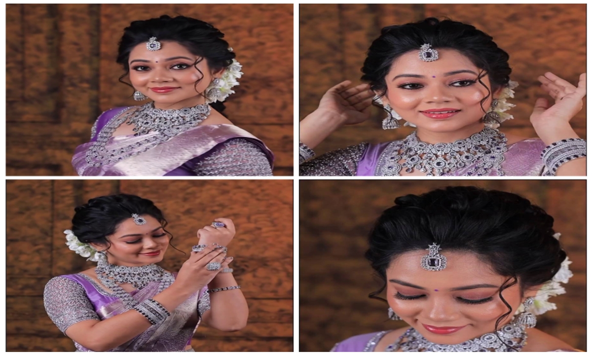 Anitha Sampath Latest Pics | பட்டுப்படவையில் ராணி போல் ஜொலிக்கும் அனிதா ...